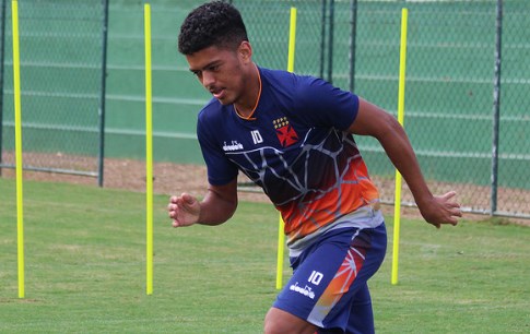 Evander revela contato com Pec e fala sobre interesse de clubes ...