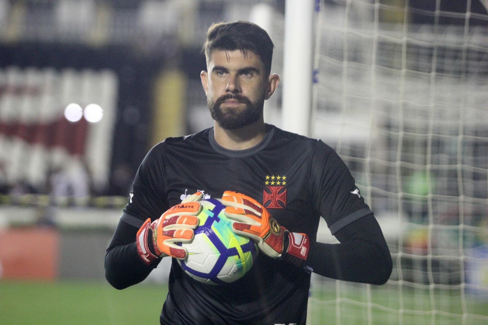 Fernando Miguel critica gramado do estádio Moça Bonita | SuperVasco