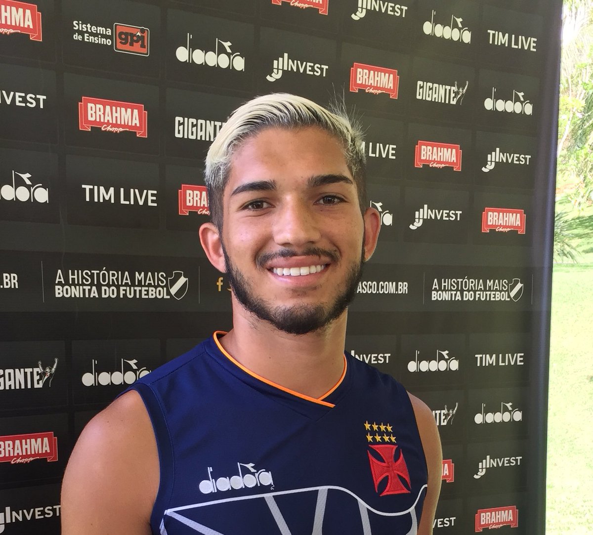 Andrey responde desenhista que fez sua ilustração: 'Muito brabo ...