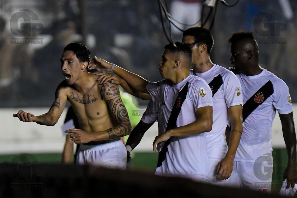 Com o alívio na folha salarial, o Vasco pretende reforçar o elenco ...