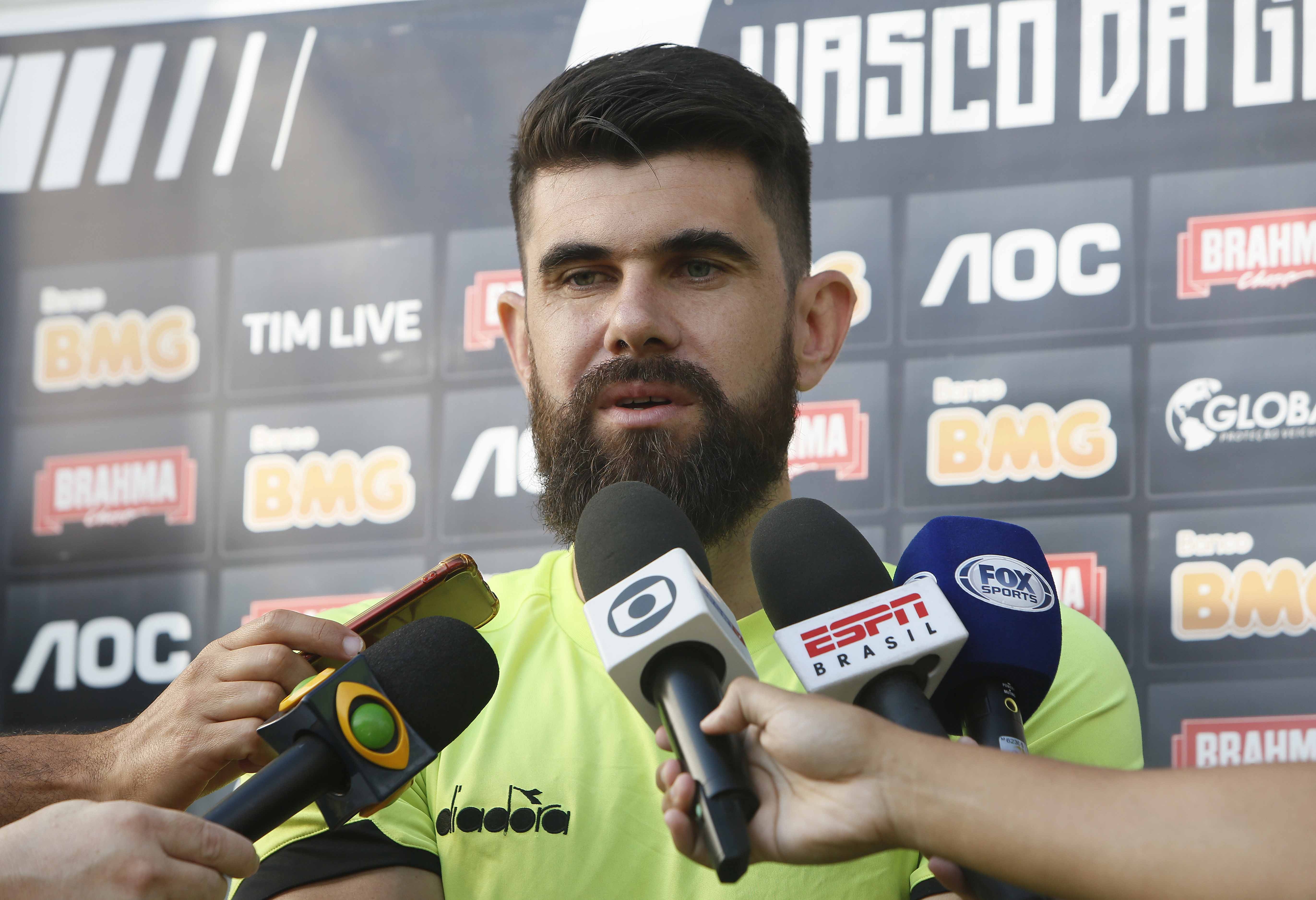 Fernando Miguel projeta duelo contra o Cruzeiro | SuperVasco