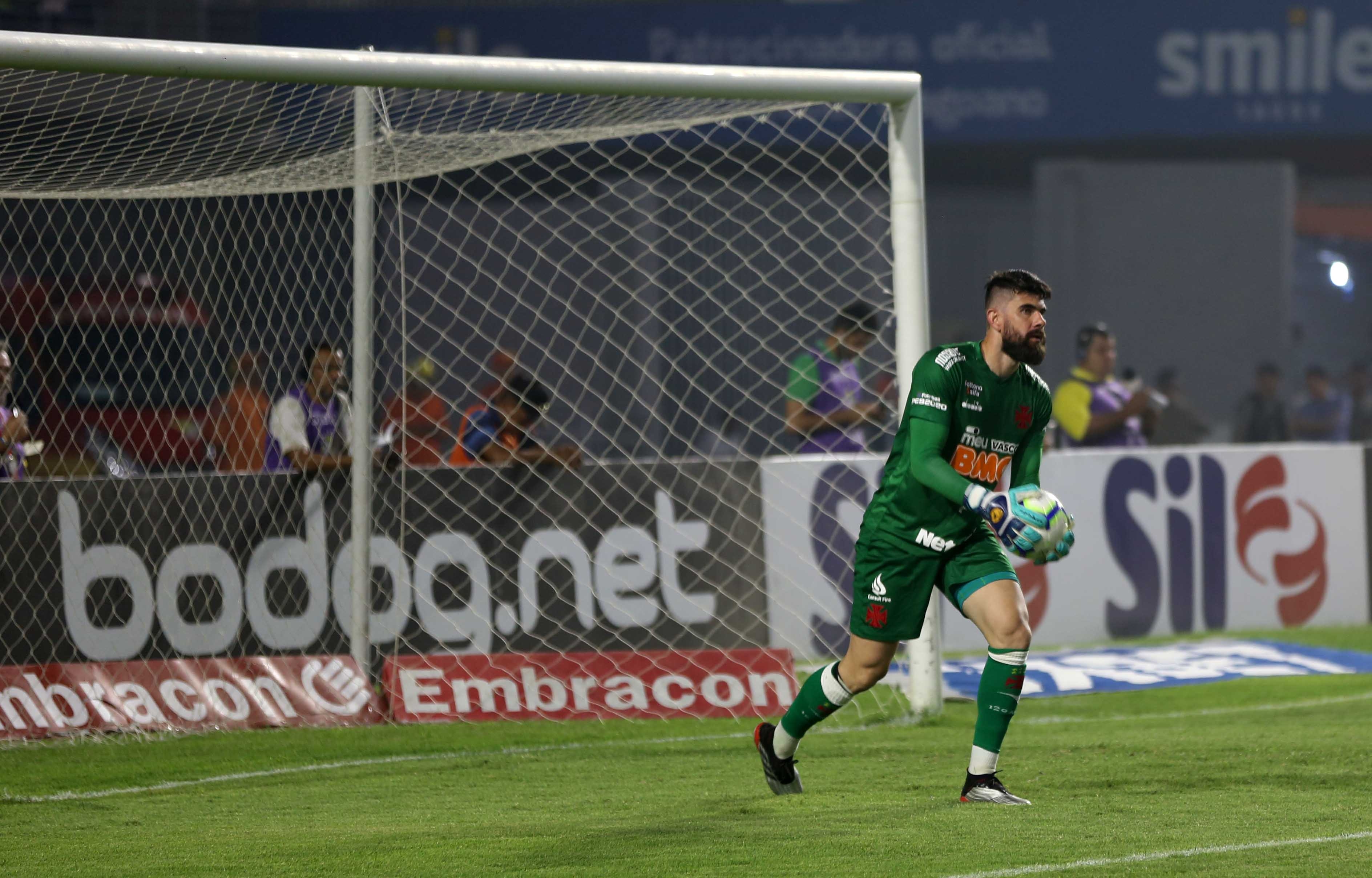 Fernando Miguel: "Vestir a camisa do Vasco exige dedicação" | SuperVasco