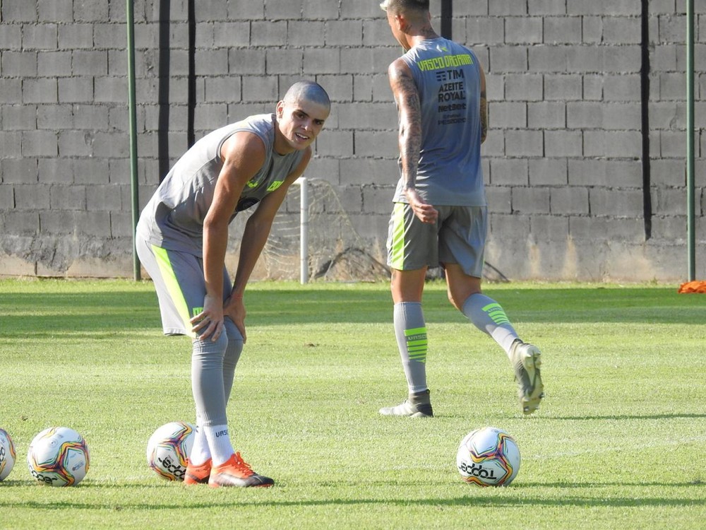 Gabriel Pec impressiona Abel nos treinos e deve ser a novidade no ...