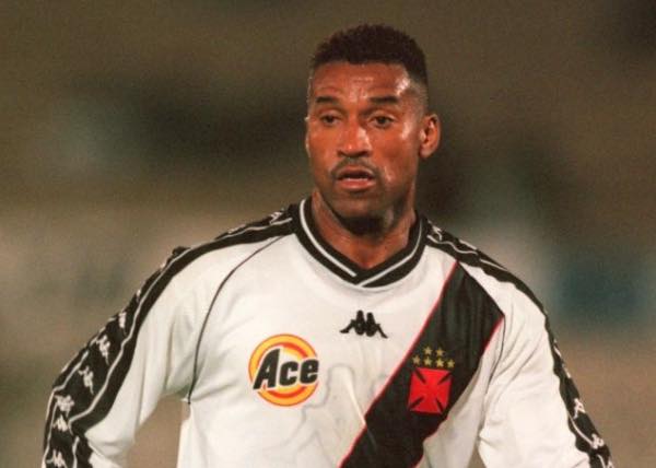 Viola completa 56 anos nesta quarta (01/01) | SuperVasco