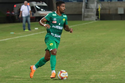 Confira os números de Hayner, lateral sondado pelo Vasco | SuperVasco