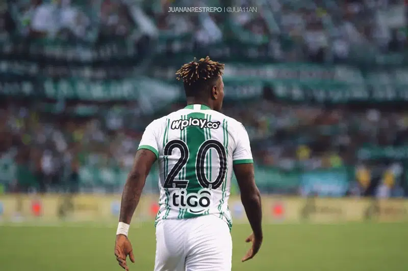 Veja os números de Gustavo Torres, possível reforço do Vasco | SuperVasco