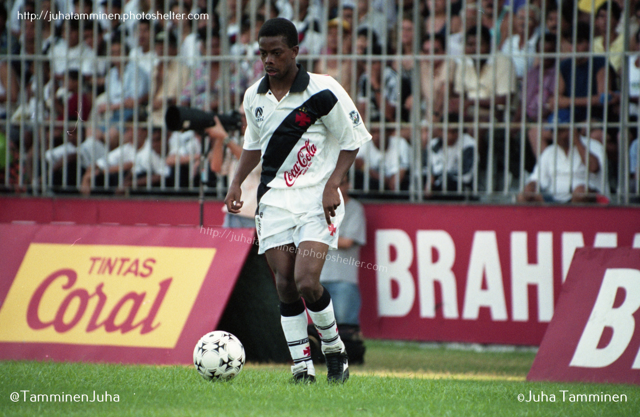 Neto de Dener tenta manter legado do seu avô no futebol | SuperVasco