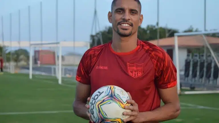 Daniel Amorim é apresentado oficialmente; foto | SuperVasco