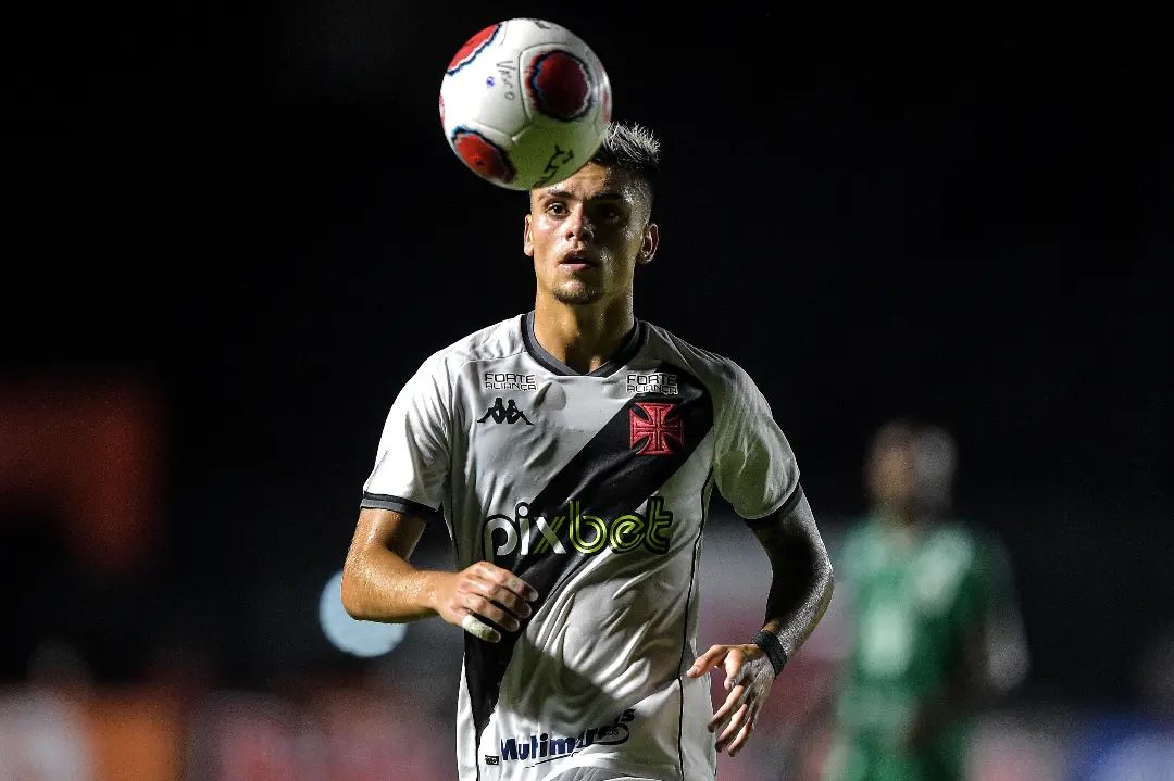 'Gabriel Pec é quem tenta algo diferente e foi o responsável pelas ...