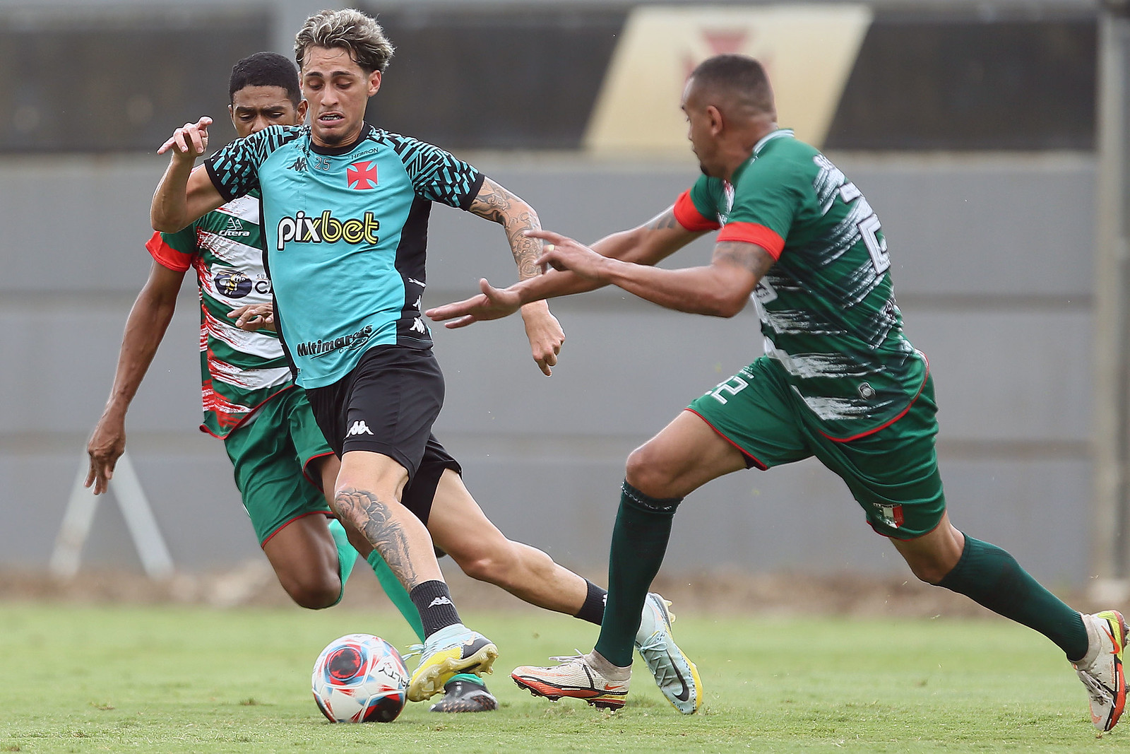 Marlon Gomes e Andrey Santos retornaram aos treinos; foto | SuperVasco