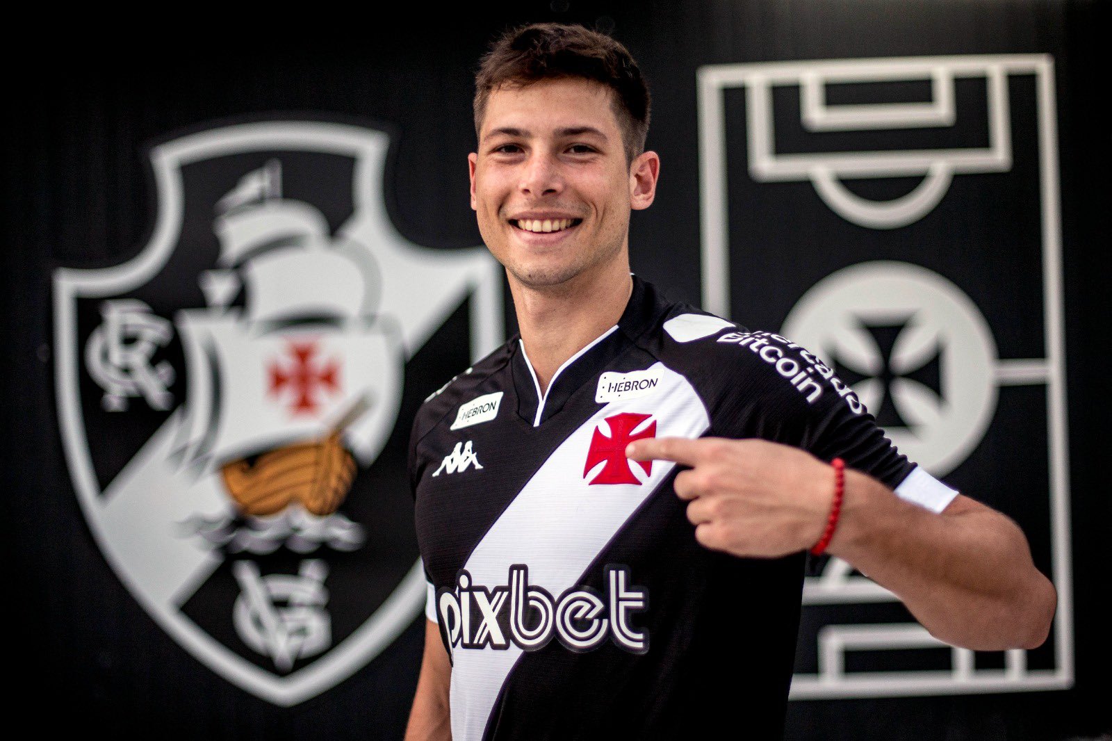 Emprestado pelo Vasco, Capasso marca mais um gol pelo Olimpia | SuperVasco