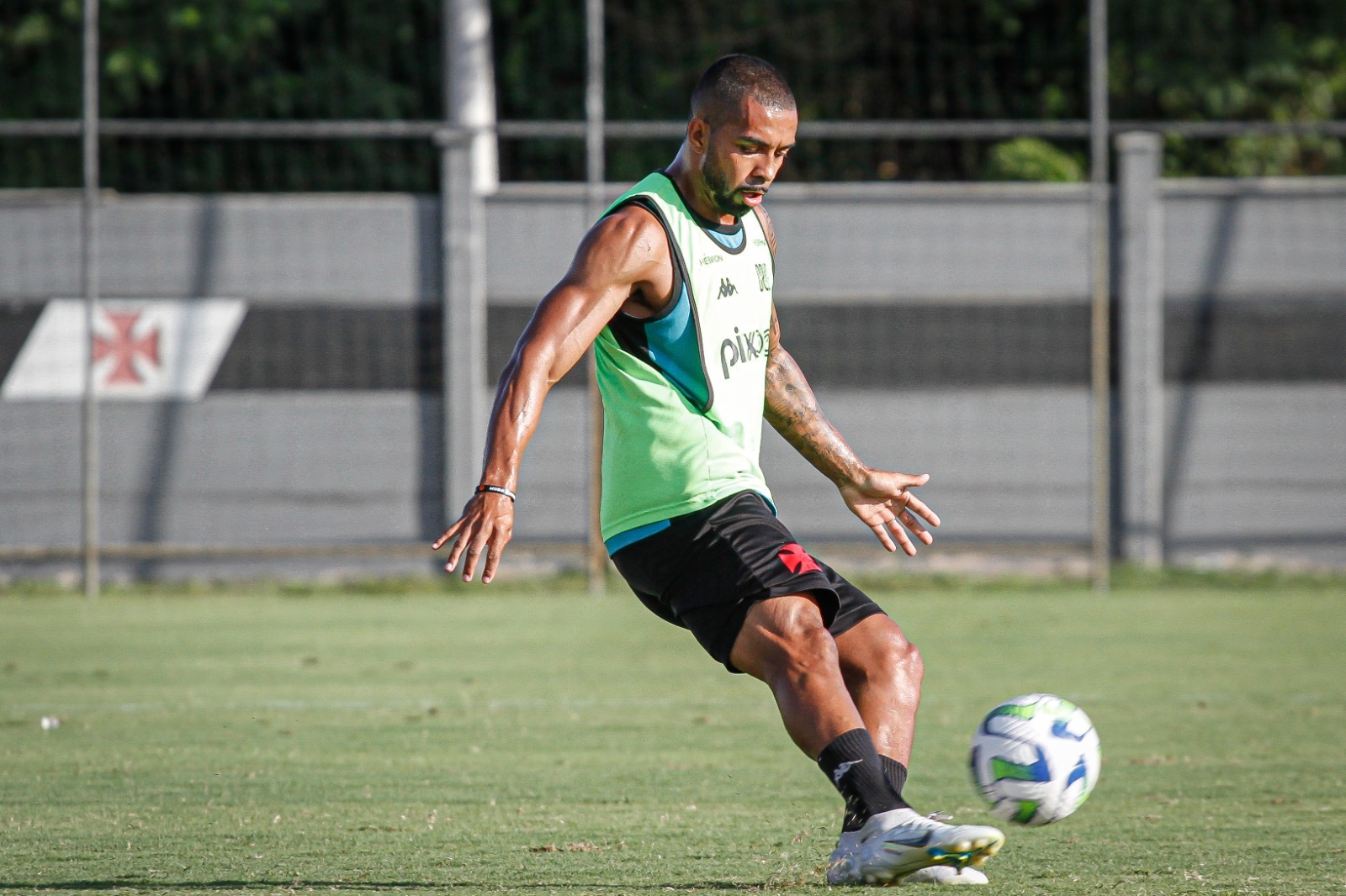 Os gols de Rayan e de Paulo Henrique contra o Cruzeiro por outro ângulo ...