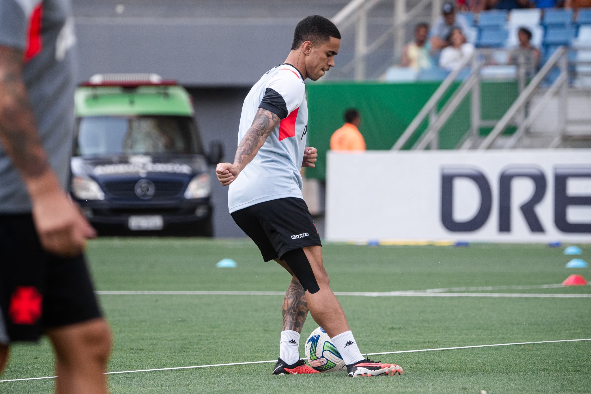 Após lesão, Erick Marcus retorna aos gramados | SuperVasco