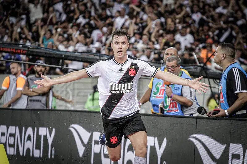 Lucas Piton vira prioridade no Vasco em 2024; entenda | SuperVasco