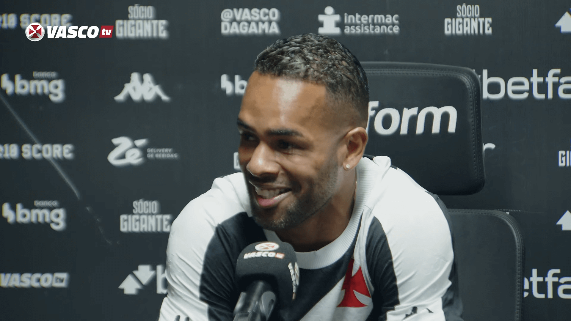 O trunfo de Alex Teixeira para retomar seu espaço no Vasco | SuperVasco