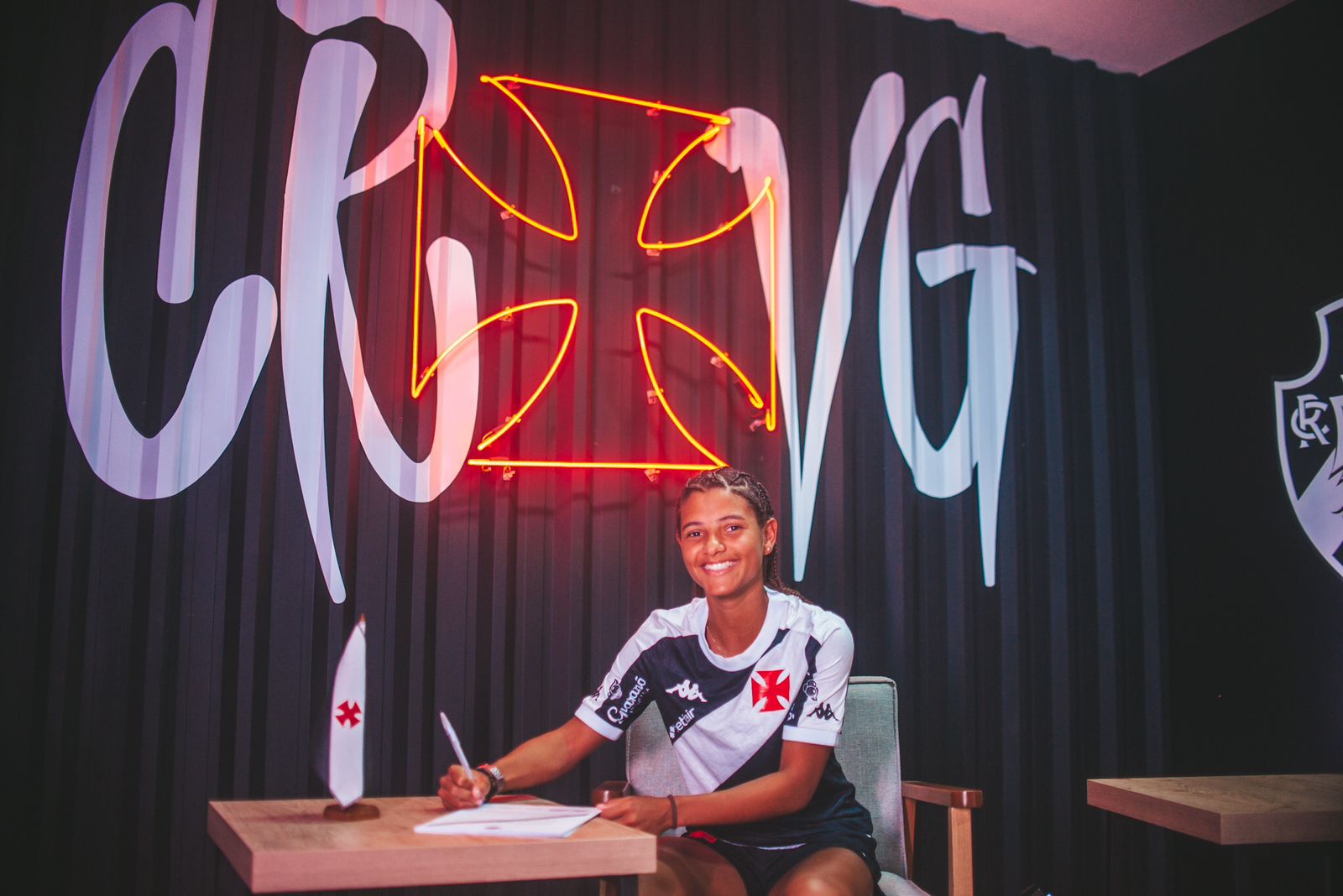 Feminino: Vasco renova contrato da volante Myla | SuperVasco