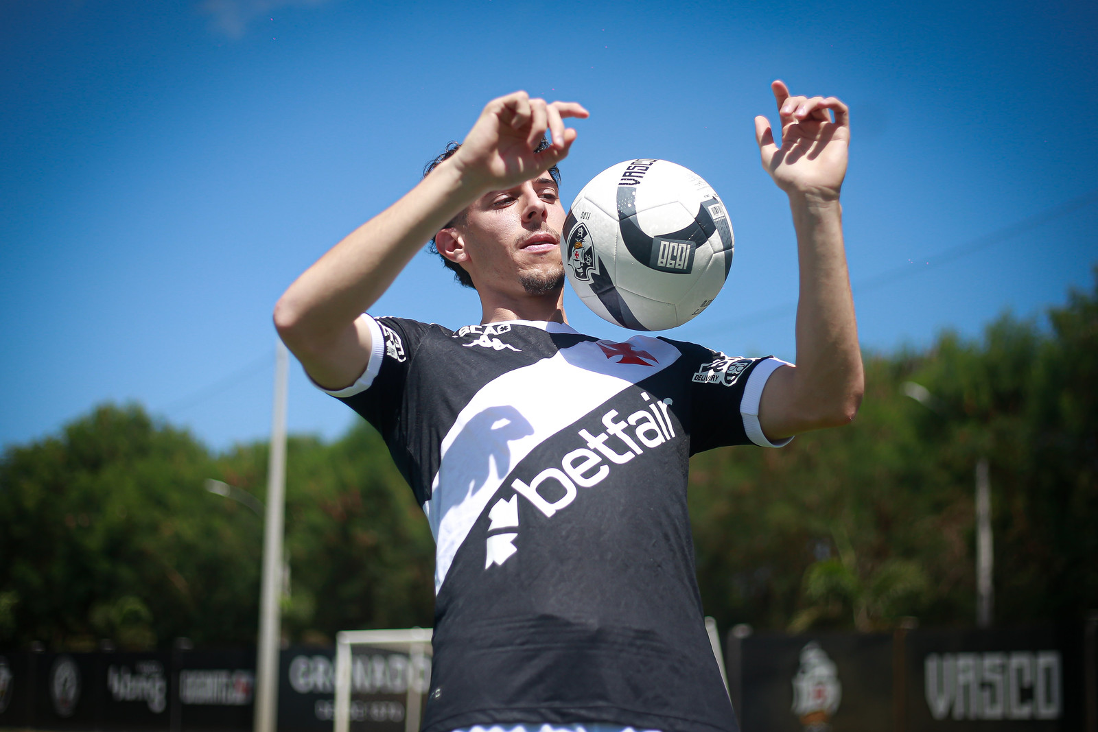 Nuno Moreira fala sobre sua comemoração | SuperVasco