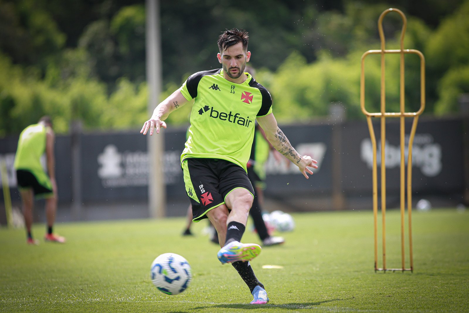 Como foi o treino do Vasco há alguns dias da estreia do Brasileiro ...